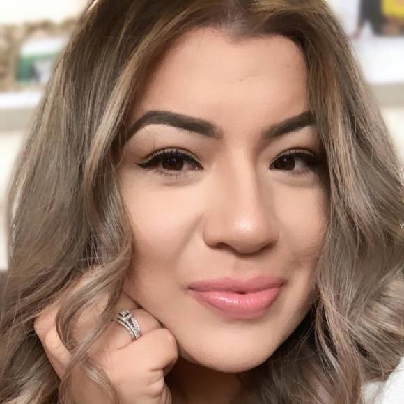 Mariel's Closet (@marielbracamont) | Poshmark